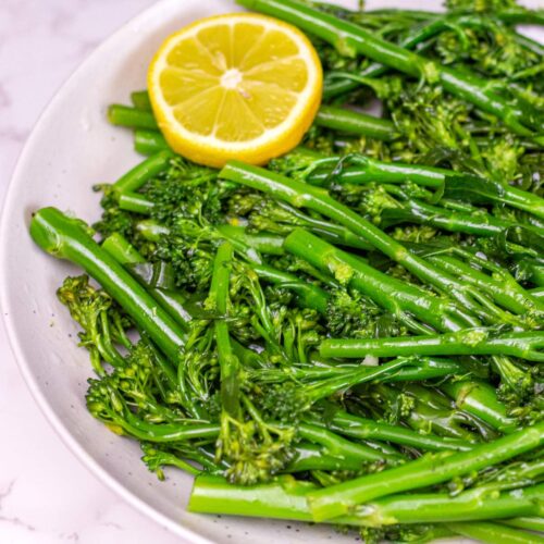 Quick Steamed Broccolini with Garlic (Broccoletti or Baby Broccoli ...